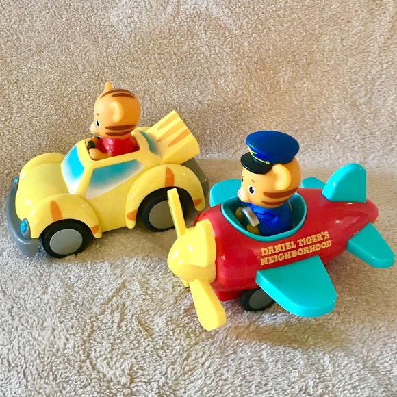 The Fred Rogers co. | Toys | Daniel Tiger Set Of 2 Pullback And Go Toy ...